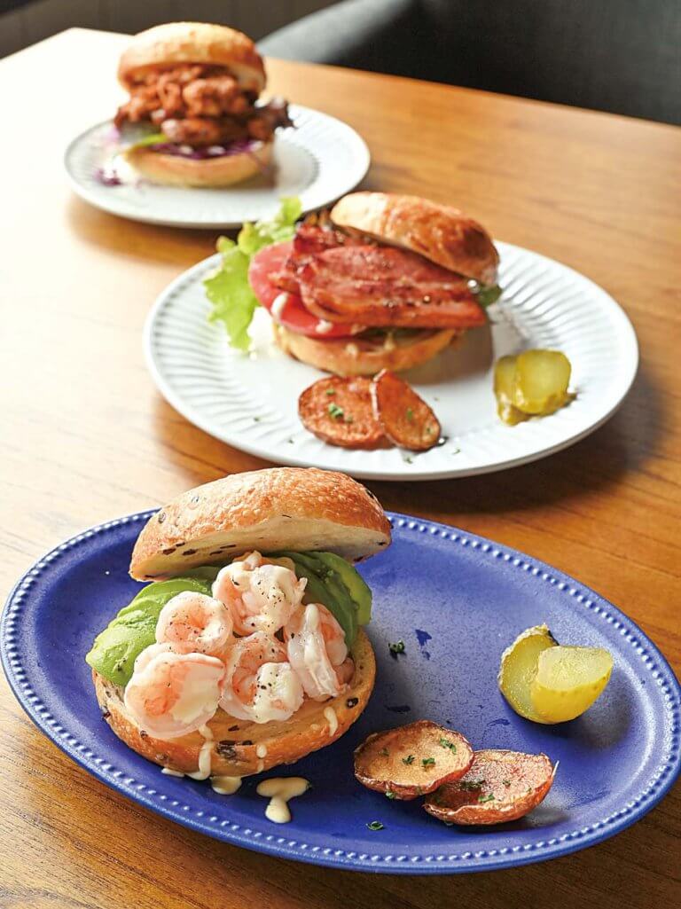 具材やフレーバーをカスタマイズできるベーグルサンドのお店「Dr.blue bagel（ドクターブルーベーグル） 」三条市にオープン ｜&Komachi