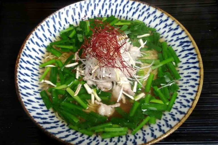 牛モツだしとニラが相性抜群！ 燕市「田之助 -DENNOSUKE-」の冬期限定メニューに注目の写真2 | 街ニュース | 新潟の街ニュース ...